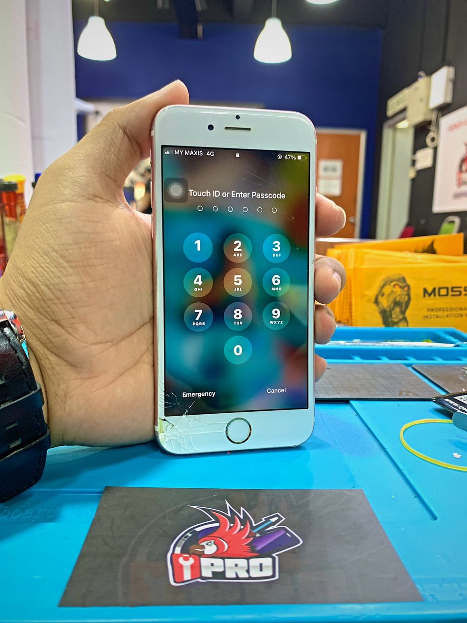 Tukar Skrin iPhone 6s Retak Di KL Murah - iPro Ampang