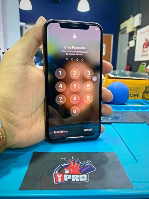 Tukar Skrin iPhone 11 Pro Max Retak Di KL - iPro Ampang